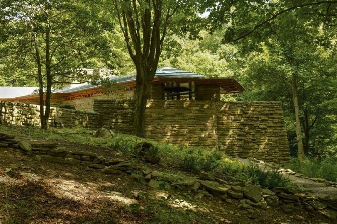 Fallingwater and Kentuck Knob - Two Visions of Frank Lloyd Wright - Key Points