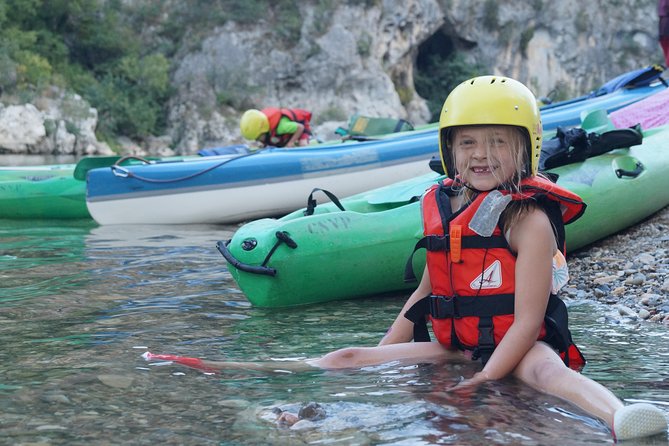 Family Canoe Trip Under the Pont D'arc - From 3 Years Old - Meeting and Pickup Information