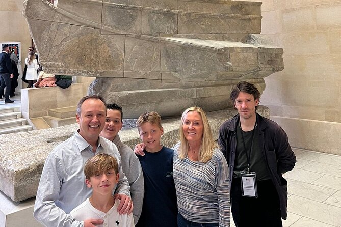 Family Friendly Louvre Museum Private Guided Tour - Highlights of the Louvre Museum