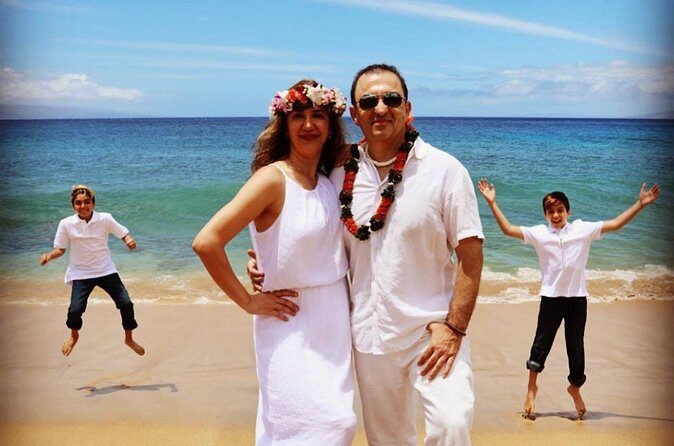 Family Portraits and Drone Photography in Maui - FAQs