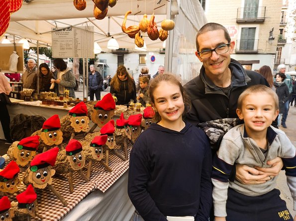 Family Private Tour: Churros, Hot Chocolate & Games in Barcelona - Customizable Tour Options