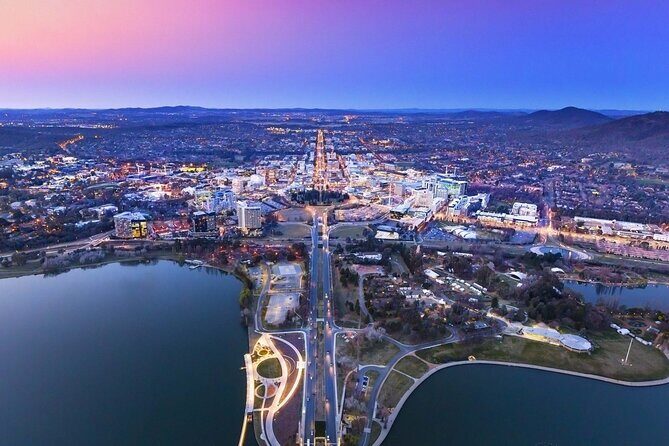 Family Private Walking Tour in Canberra in Capital Wonders - Key Points
