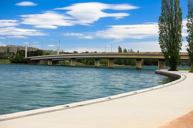Family Private Walking Tour in Canberra in Capital Wonders - Exploring Canberra with Capital Wonders: What to Expect
