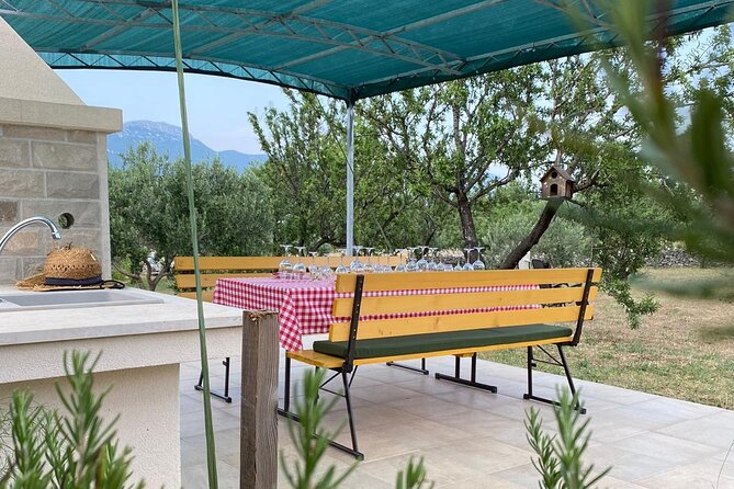 Family-run Vineyard Tour & Award Winning Wine Tasting/Delicacies - FAQ