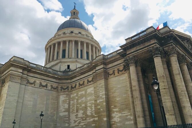 Family Treasure Hunt From the Panthéon to the Louvre - Unlocking the Final Puzzle at the Louvre