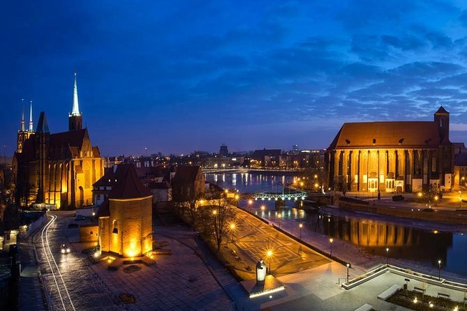 Famous Islands of Wroclaw - Cathedral Island and Sand Island Private Tour - Highlights of St Giles Church