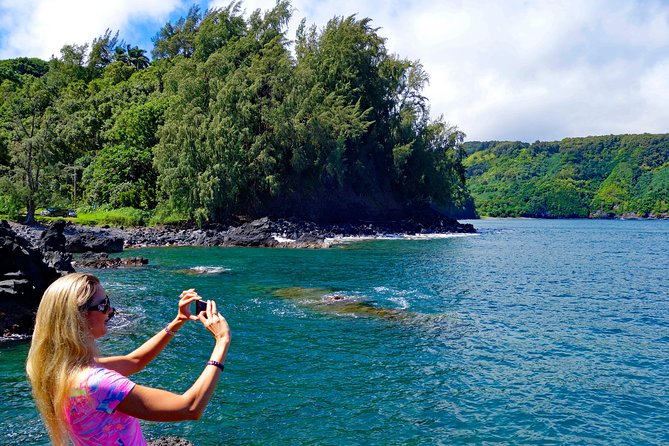 Famous Road to Hana Waterfalls and Lunch by Mercedes Van - Practical Considerations