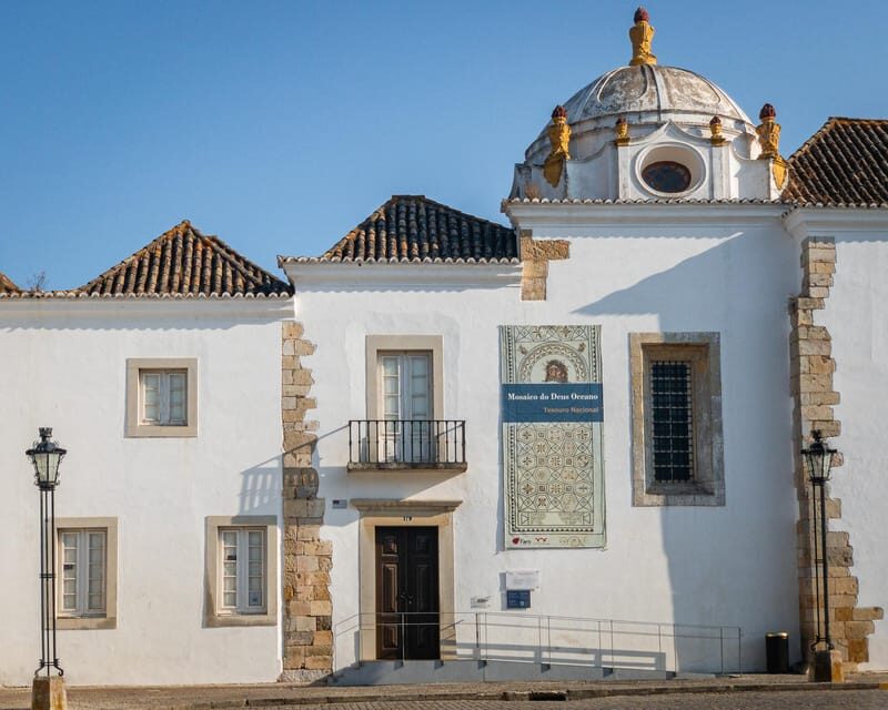 Faro: Flexible Walking Tour in Historic Center - Exploring Faro with the Walkbox App