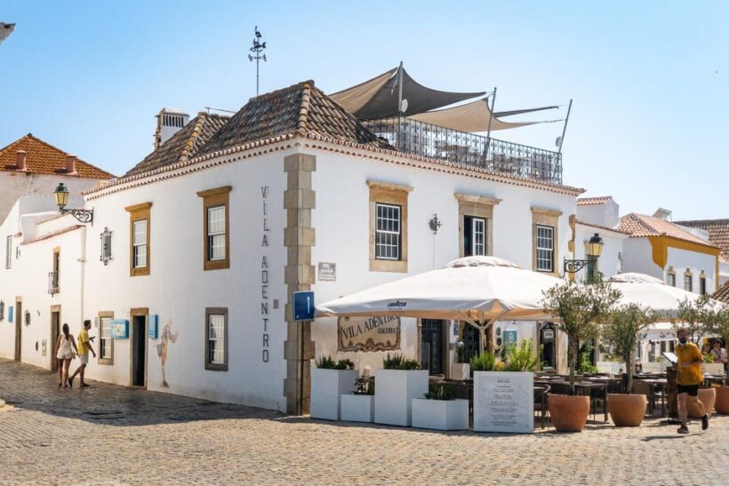 Faro: Flexible Walking Tour in Historic Center - Authenticity and Local Flavor