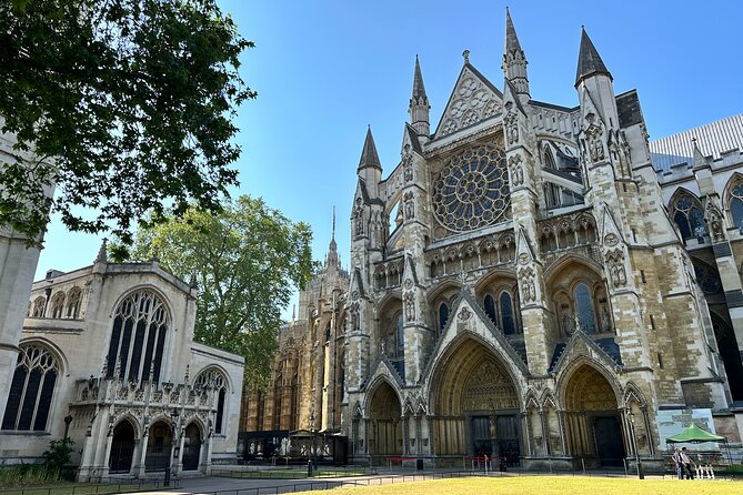 Fast Access Westminster Abbey Private Tour With a London Blue Badge Guide - Navigating the Abbey With Ease