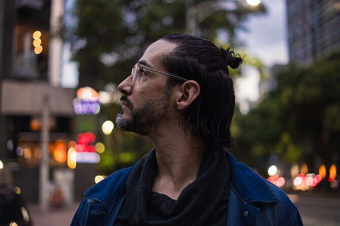 Fast Stunning Mexico City Photoshoot Cinematic and Urban Style - A Creative Spin on Mexico City Photography