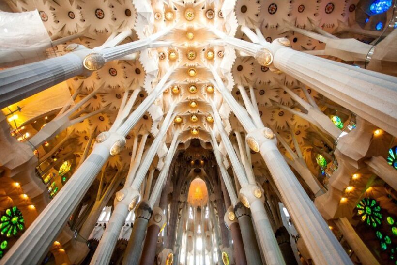 Fast-Track Access: Sagrada Familia 1.5-Hour Guided Tour - The Experience in Detail