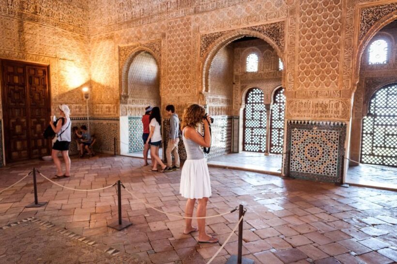 Fast-Track Alhambra & Nasrid Palaces Guided Tour - Who Will Enjoy This Tour?