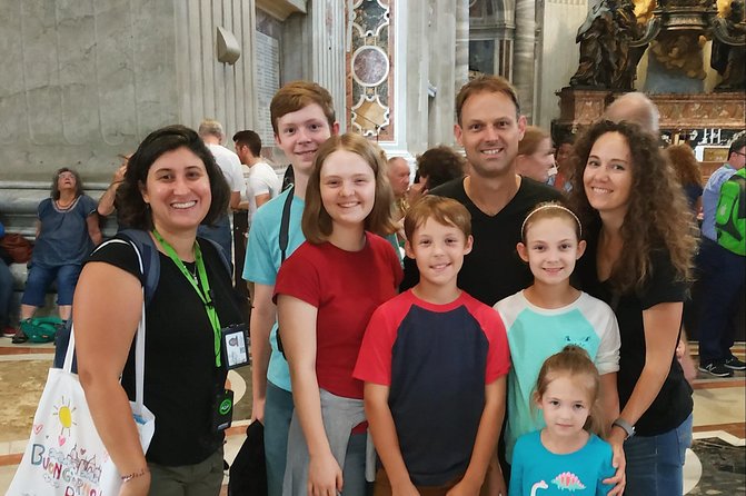 Fast Track Family Friendly Vatican Museums & Sistine Chapel Tour - Standing in Awe at the Sistine Chapel