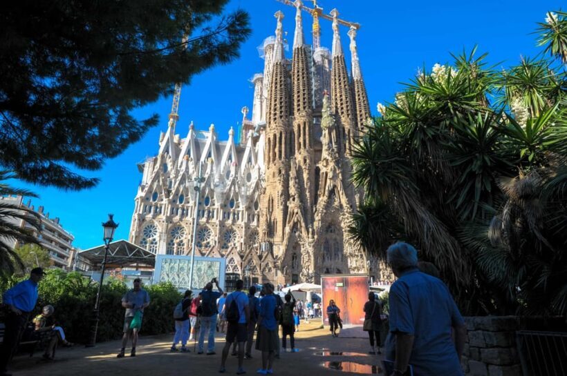 Fast Track: Sagrada Familia & Barcelona Full-Day Tour - What Makes This Tour Stand Out?
