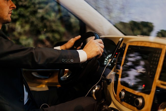 Fat Taxi - Private Istanbul Airport (IST) Transfer to City - Meeting and Pickup Details