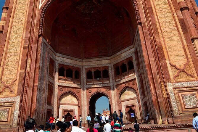 Fatehpur Sikri, Bird Sanctuary, Chand Baori Jaipur Drop from Agra - FAQ