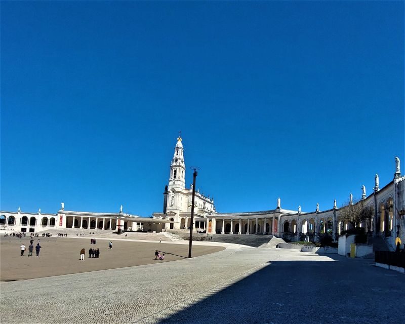 Fatima, Alcobaca and Nazare Full Day Private Tour - An In-Depth Look at the Day