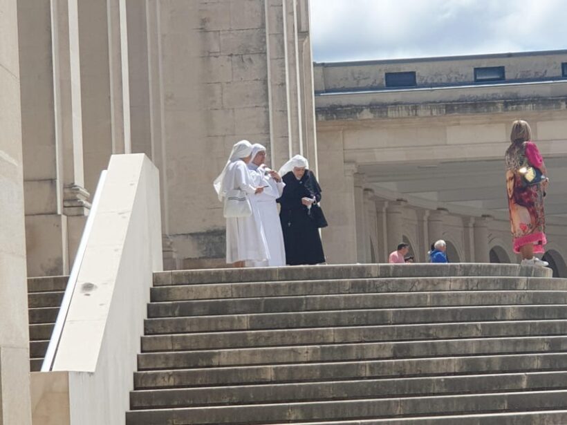 FATIMA: DELUXE FULLY PRIVATE FULL DAY TOUR BY CAR - An In-Depth Look at the Fátima Private Tour