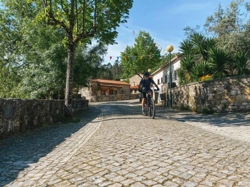 Fátima E-bike tour - An In-Depth Look at the Fátima E-bike Tour