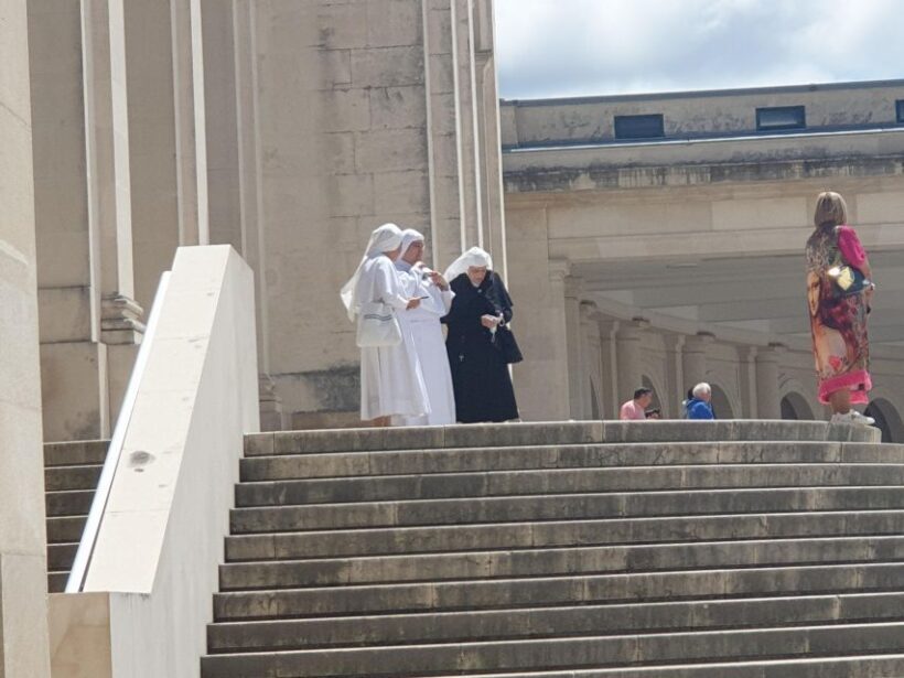 FATIMA FULL DAY PRIVATE TOUR FROM LISBOA - An Introduction to the Fátima Experience