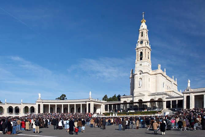 Fátima Half Day Private Tour Lisbon W/ Optional Candle Procession - Tour Inclusions and Logistics