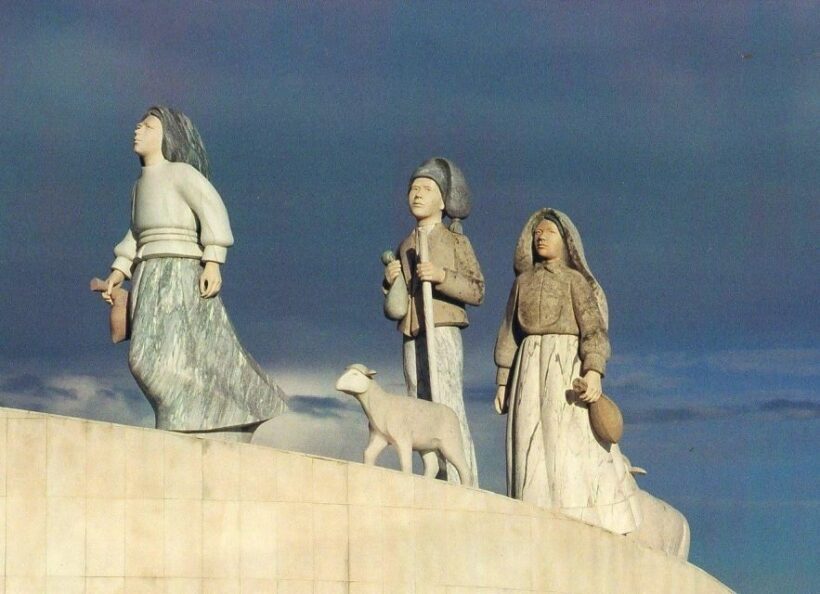 Fátima Holy City Half Day Tour - Key Points