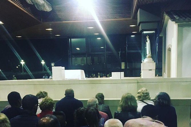 Fátima Message Private Tour With Candle Procession From Lisbon - Traditional Portuguese Dinner
