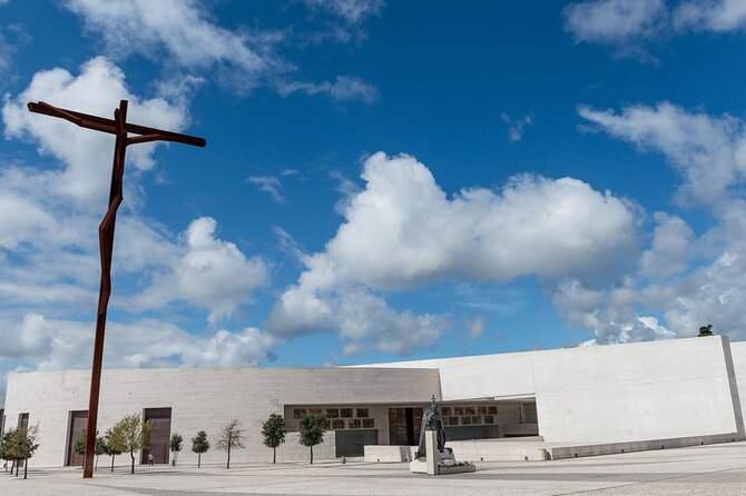 Fátima, Nazaré and Óbidos Day Tour in Portugal - An Honest Look at the Fátima, Nazaré, and Óbidos Day Tour in Portugal