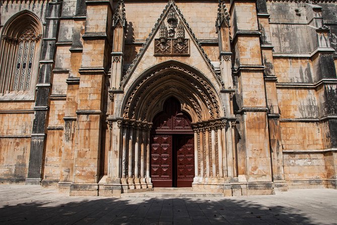 Fatima Nazare and Obidos Full Day Private Tour - Introduction