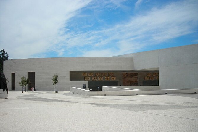 Fatima, Obidos and Nazaré Tour (8 Hours) - Frequently Asked Questions