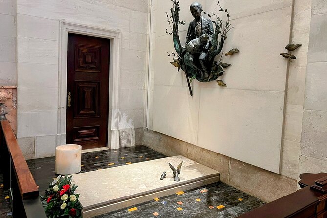 Fátima Private Tour: Shrine, Sacred Path and Shepherds House - The Authenticity and Guides