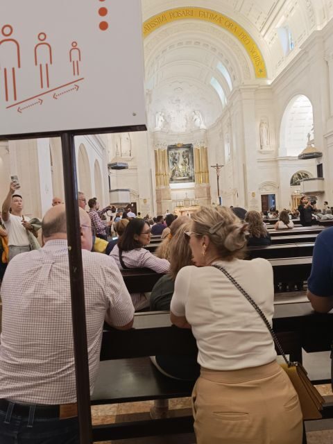 Fátima Tour Full Day 9h Battle/Nazareth/Obidos - Key Points
