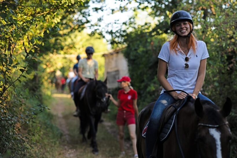 Fazana: Sunset 1-hour Horse Riding in Nature with Guide - Introducing the Fažana Sunset Horse Riding Tour