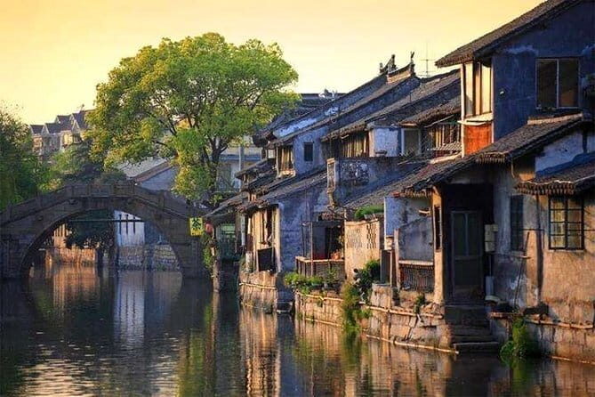 Fengjing and Xitang Water Town Private Day Tour from Shanghai - A Deep Dive into the Water Town Experience