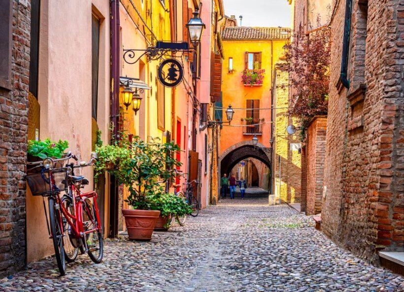 Ferrara: Guided City Highlights Walking Tour - Authentic Experiences and Authenticity