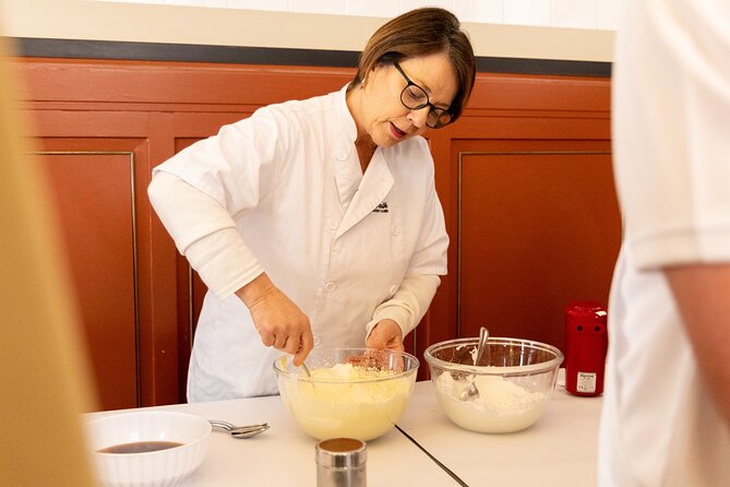 Fettuccine and Tiramisu Masterclass in the Heart of Rome - Mastering the Art of Tiramisu: A Decadent Dessert Experience