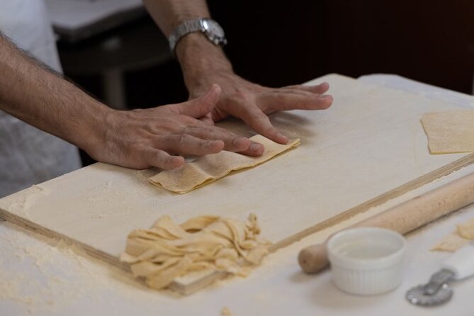 Fettuccine, Ravioli, and Tiramisu Cooking Class in Rome - Key Points