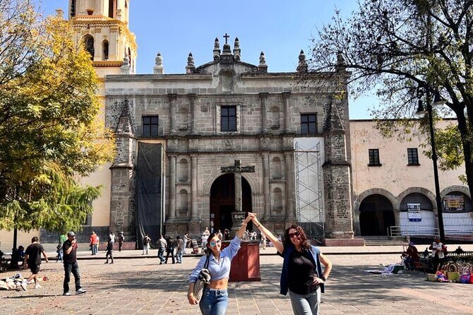 Fiesta Tour in Xochimilco with Tequila in addition Coyoacán and CU - Introduction to the Tour