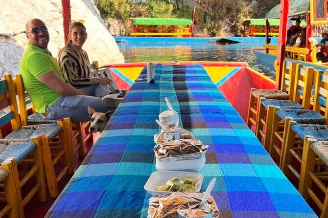 Fiesta Tour in Xochimilco with Tequila in addition Coyoacán and CU - Xochimilco: A Floating Fiesta