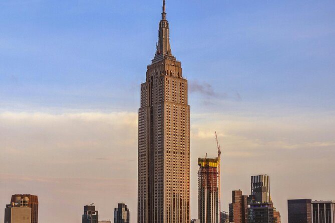 Fifth Avenue Unveiled: Luxury, History & Icons Walking tour - Who Should Consider This Tour?