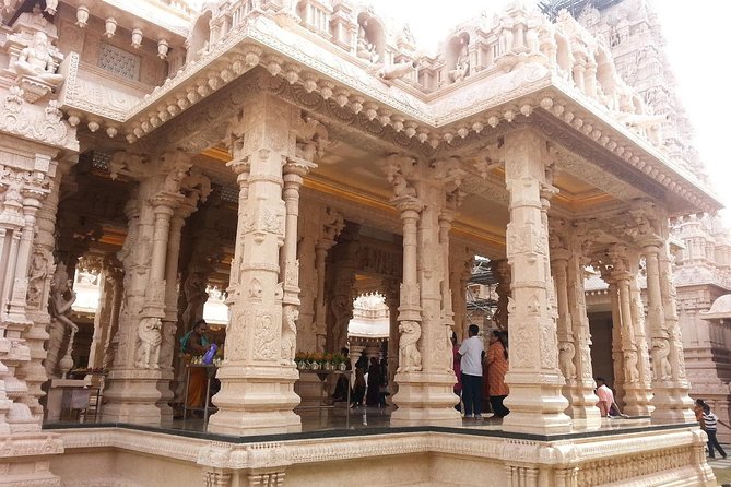 Fireflies Cruise with Batu Cave Visit and Seafood Dinner - The Sum Up