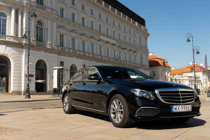 First class Warsaw Airport Transfer (WAW) - What the Experience Looks Like