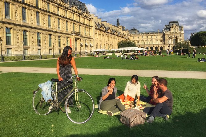 First Day Bike Tour, Top Sights, Hidden Gems, Wine&Cheese Picnic - Bonding Over a Scenic Picnic
