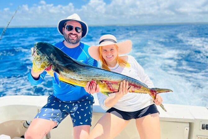 Fishing And Eating Straight From The Sea ( SAONA ISLAND AND PALMILLA) - Discover the Beauty of the Dominican Republic with a Private Yacht Experience