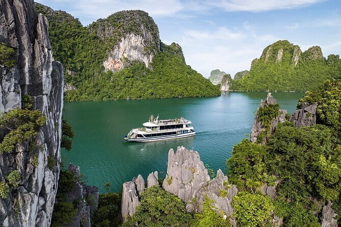 Five Star Apollo Cruise to Halong Bay from Hanoi with Buffet - Final Thoughts: Who Should Consider This Tour?