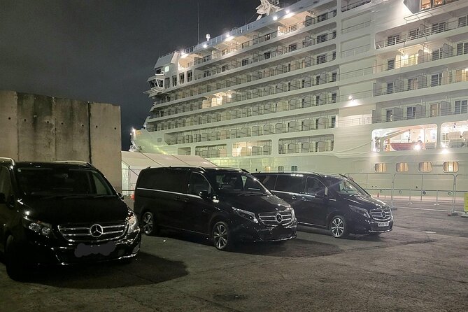 Five Star Giants Causeway Luxury Private Tour From Belfast - Discovering Carnlough and Ballintoy Harbors