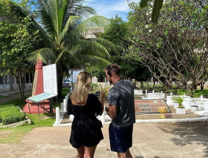 Five Top Killing Field, Toul Sleng, Royal Palace, Wat Phnom - Key Points