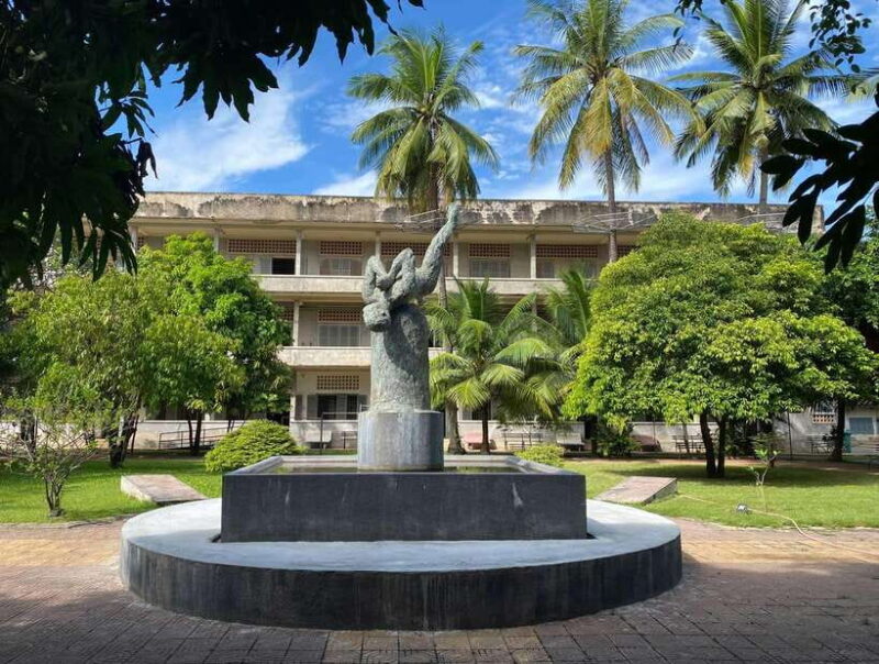 Five Top Killing Field, Toul Sleng, Royal Palace, Wat Phnom - Transportation and Timing