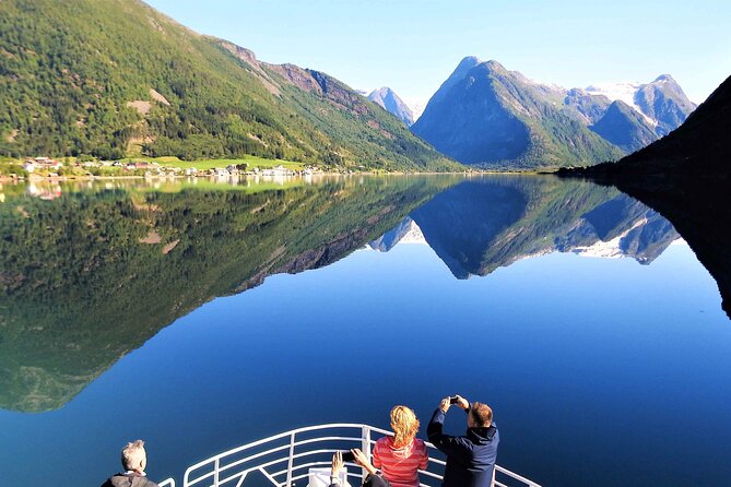 Fjord Cruise to Sognefjord and Bøyabreen Glacier - Transportation and Practicalities